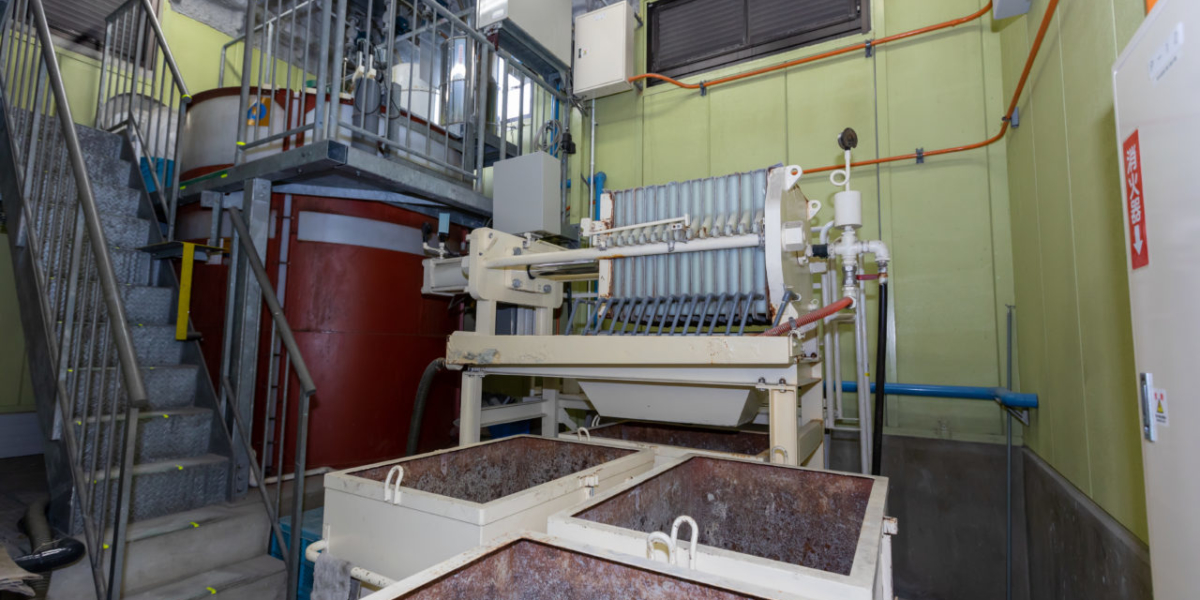 EQUIPMENT | YUASA YARN GUIDE ENGINEERING CO.,LTD.